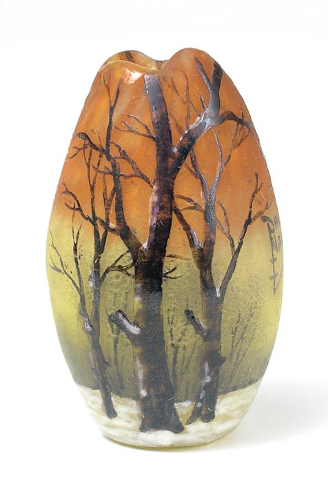 ChasenAntiques.com: FRENCH GLASS - Daum Nancy - Winter miniature broken egg